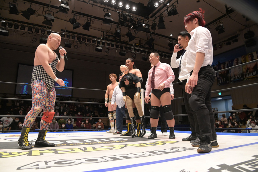 DDT: «25th Anniversary Opening Special!» Konosuke Takeshita sigue como ...