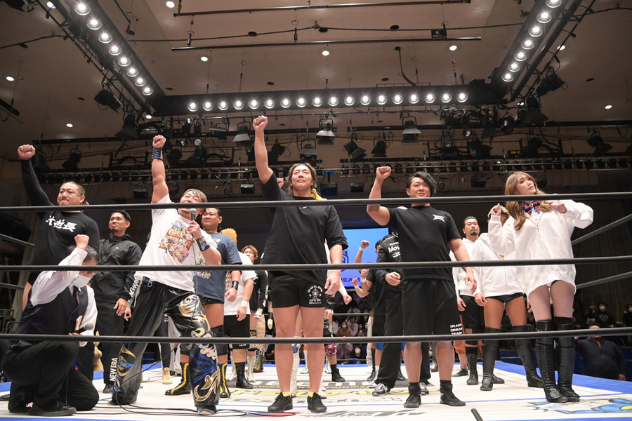 DDT: «25th Anniversary Opening Special!» Konosuke Takeshita sigue como ...